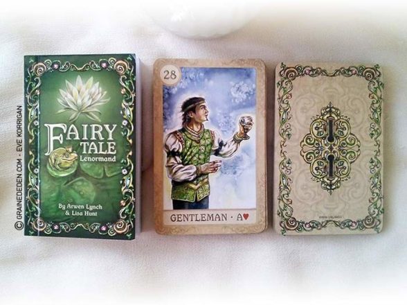 Fairy Tale Lenormand de Lisa Hunt et Arwen Lynch - Avis et Review
